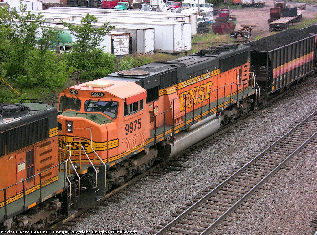 BNSF 9975